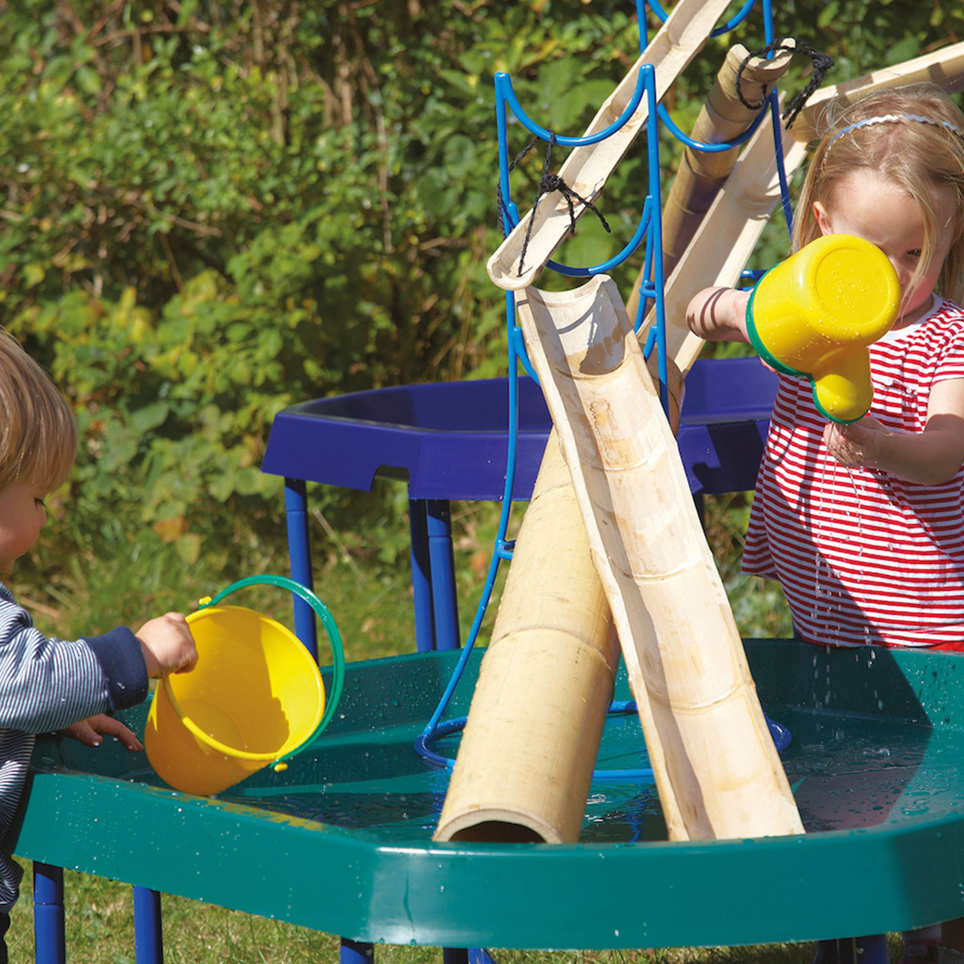 Mini Metal Water Channel Stands 4pk — Curiate NZ